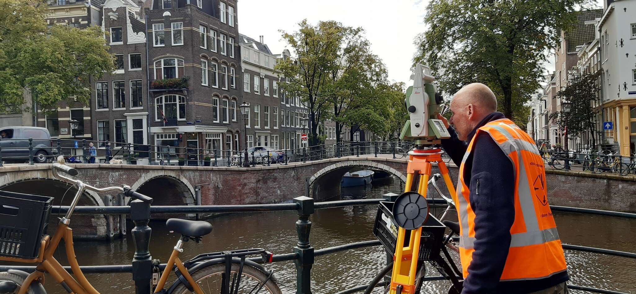 Fugro’s innovative technologies monitor Amsterdam’s bridges and quay ... Fugro’s innovative technologies monitor Amsterdam’s bridges and quay ...